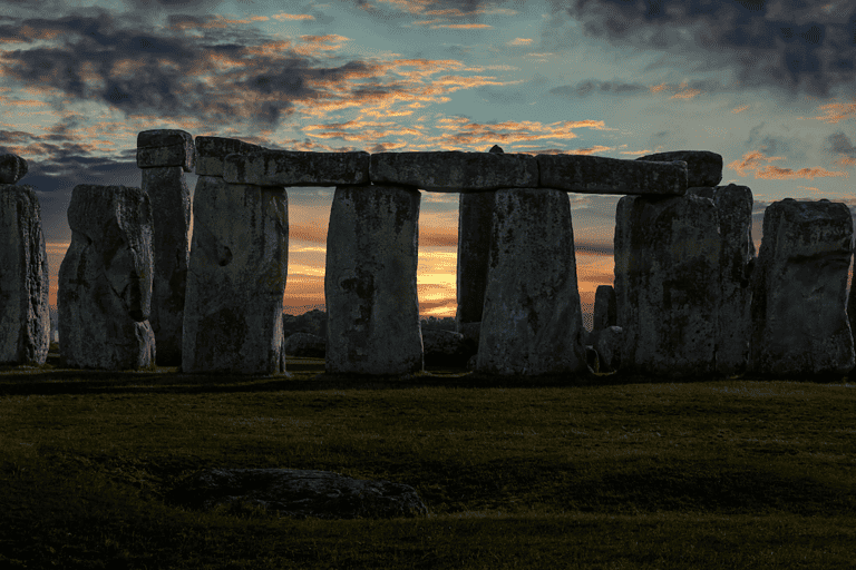 13 Great Mysteries of History: Unraveling Enigmas