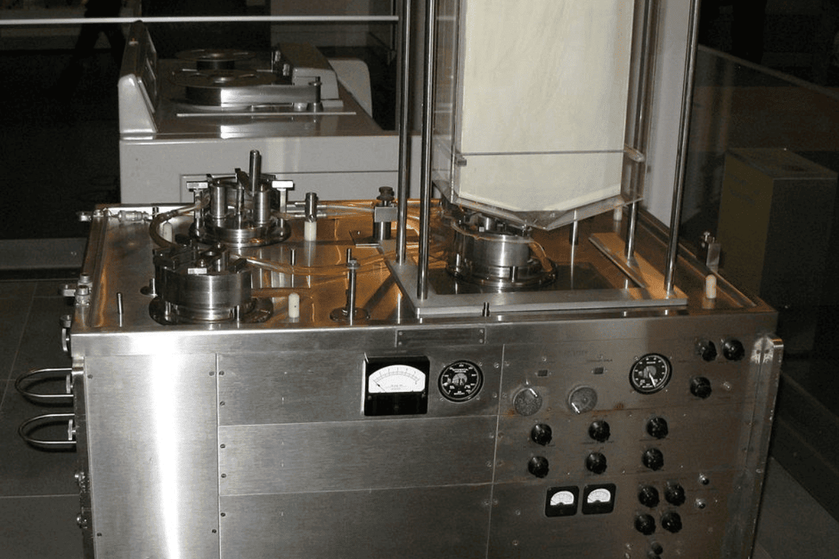 Top 14 Historical Medical Breakthroughs: A Timeline