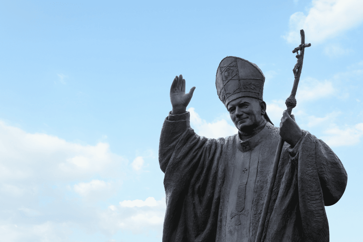 Complete List of Popes: Names, Years, Birthplaces