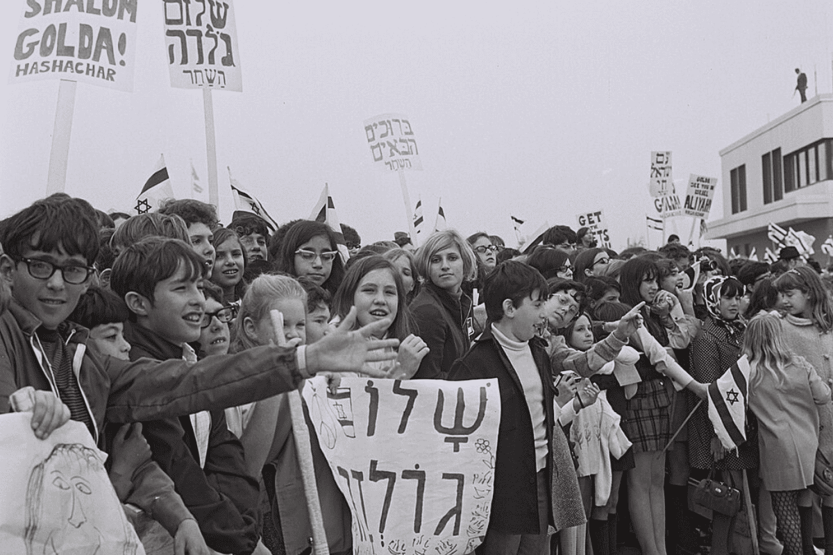10 Surprising Facts About Golda Meir You Never Knew